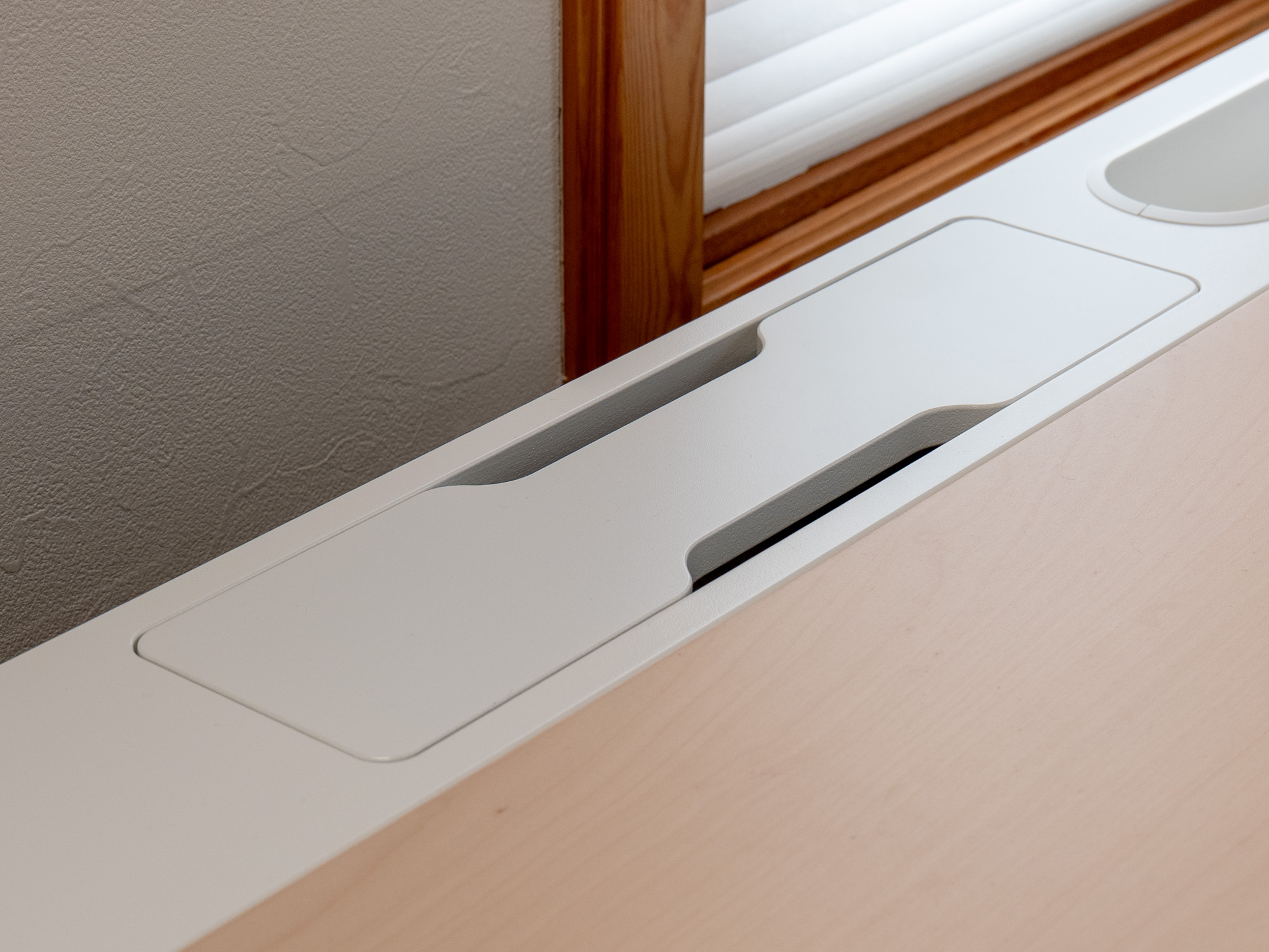 【レビュー】IKEA MITTZON電動昇降デスクを1ヶ月使った感想｜メリット・デメリット | Textboard