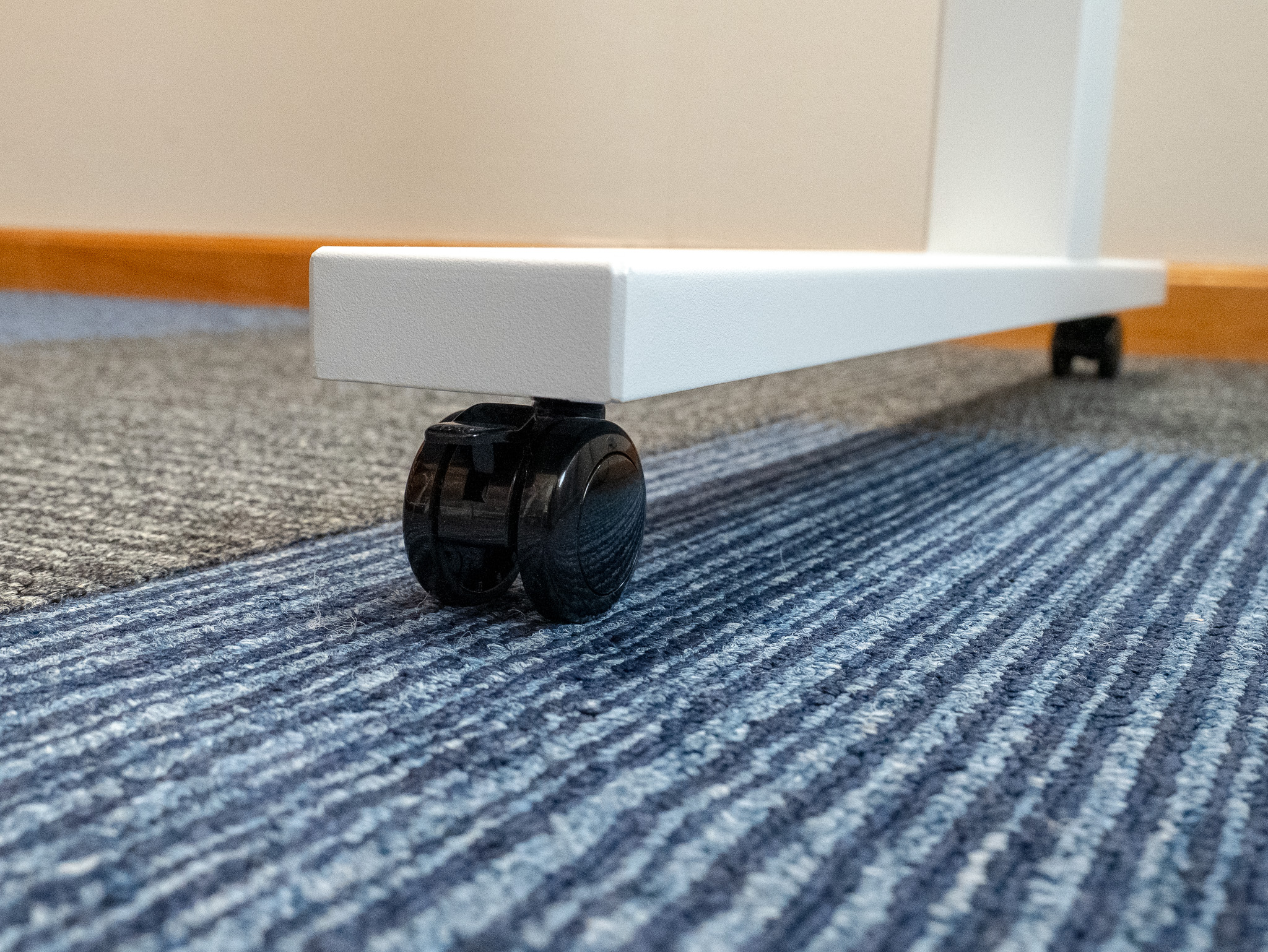 【レビュー】IKEA MITTZON電動昇降デスクを1ヶ月使った感想｜メリット・デメリット | Textboard